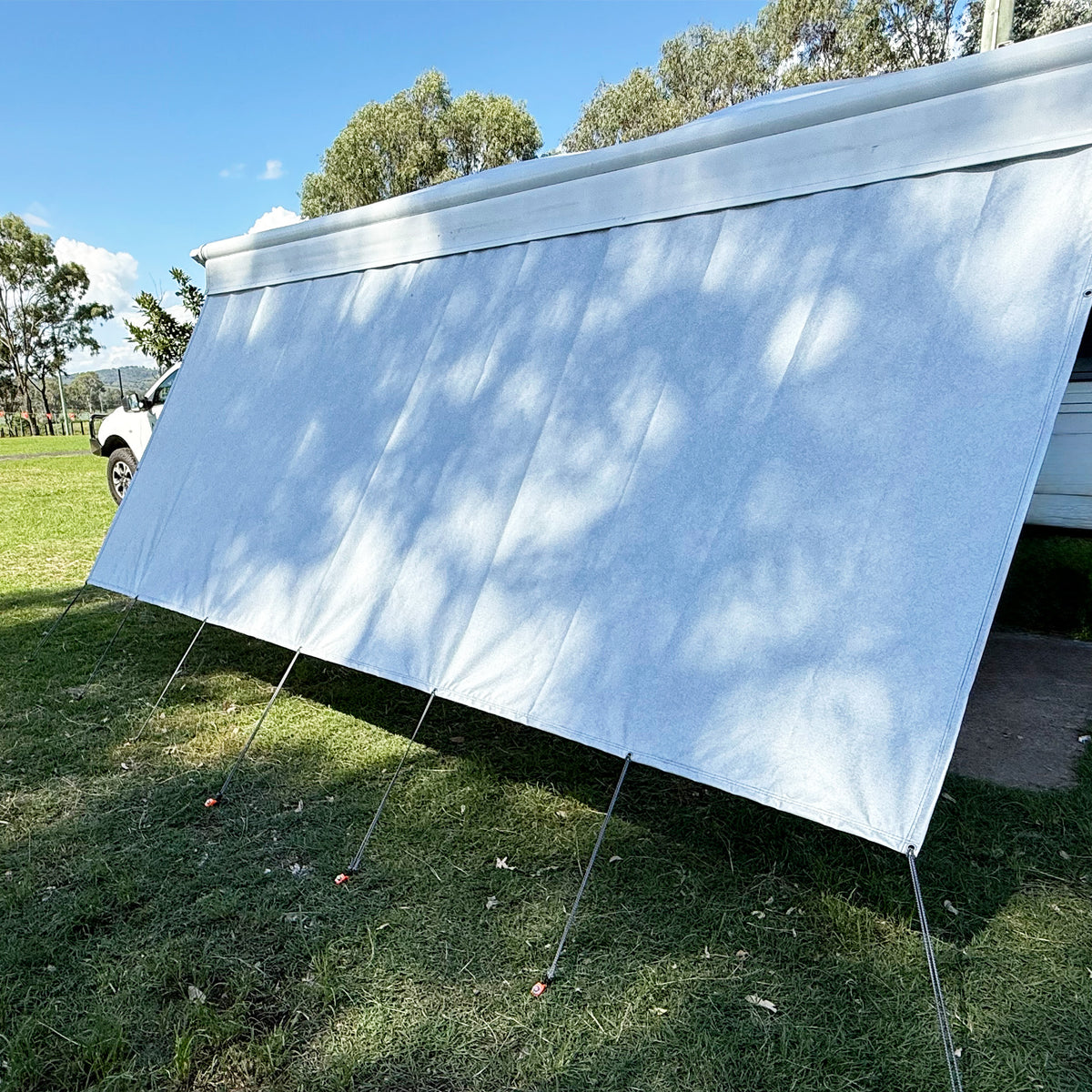 Rain Blocker Privacy Screen Wall | Aussie Traveller