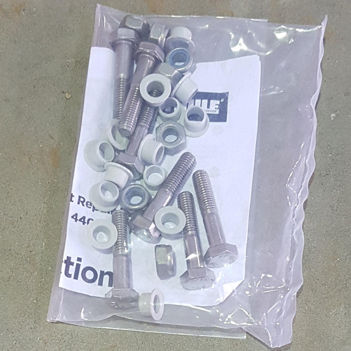 Thule Drop Down Steps – Aussie Traveller