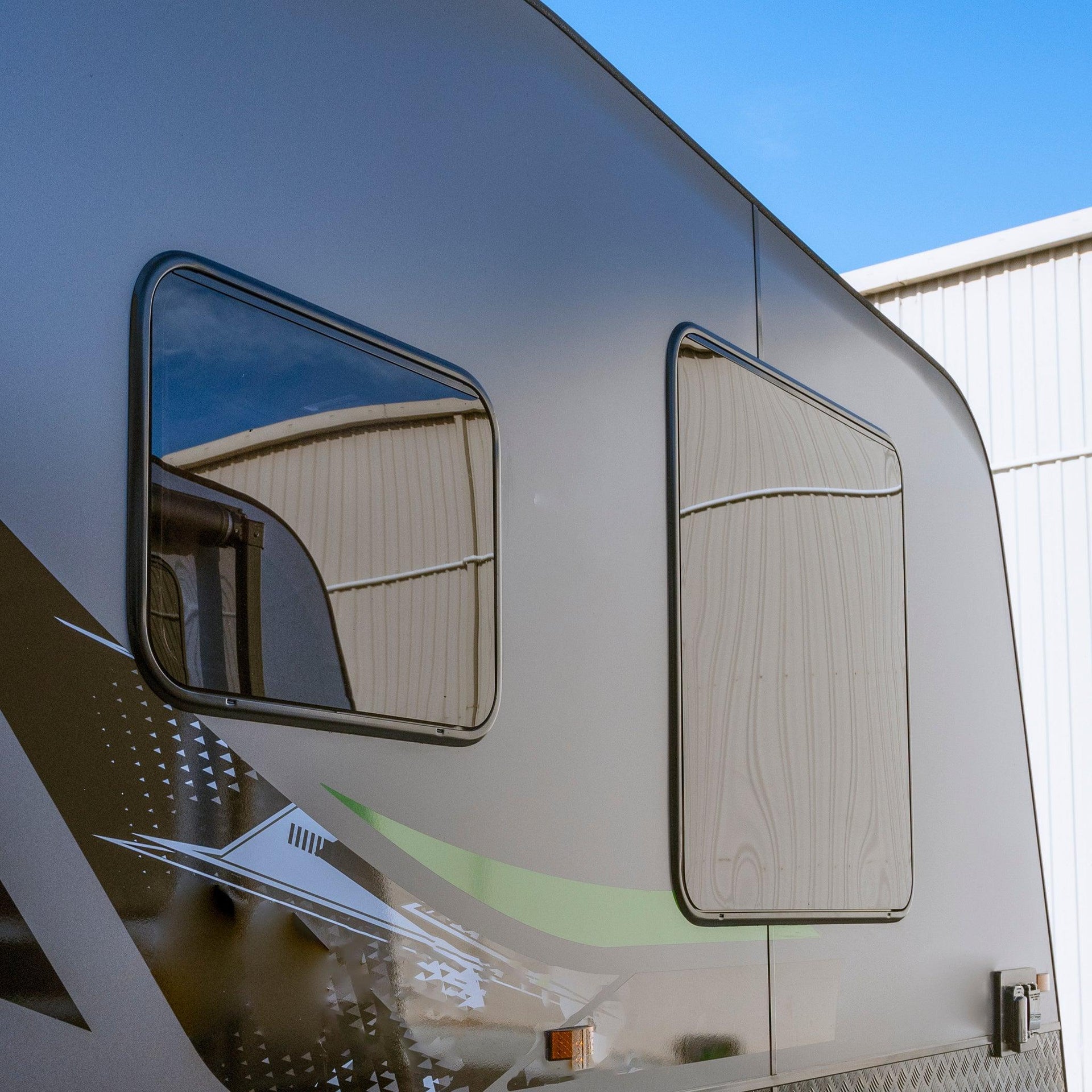 EuroVision 2 Windows – Aussie Traveller