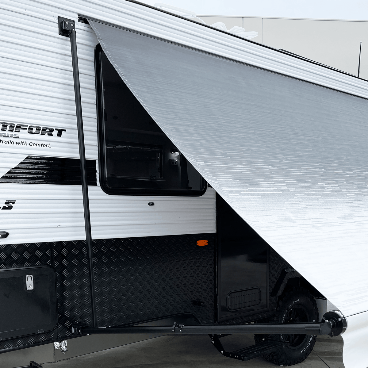 Tourer Awning – Aussie Traveller